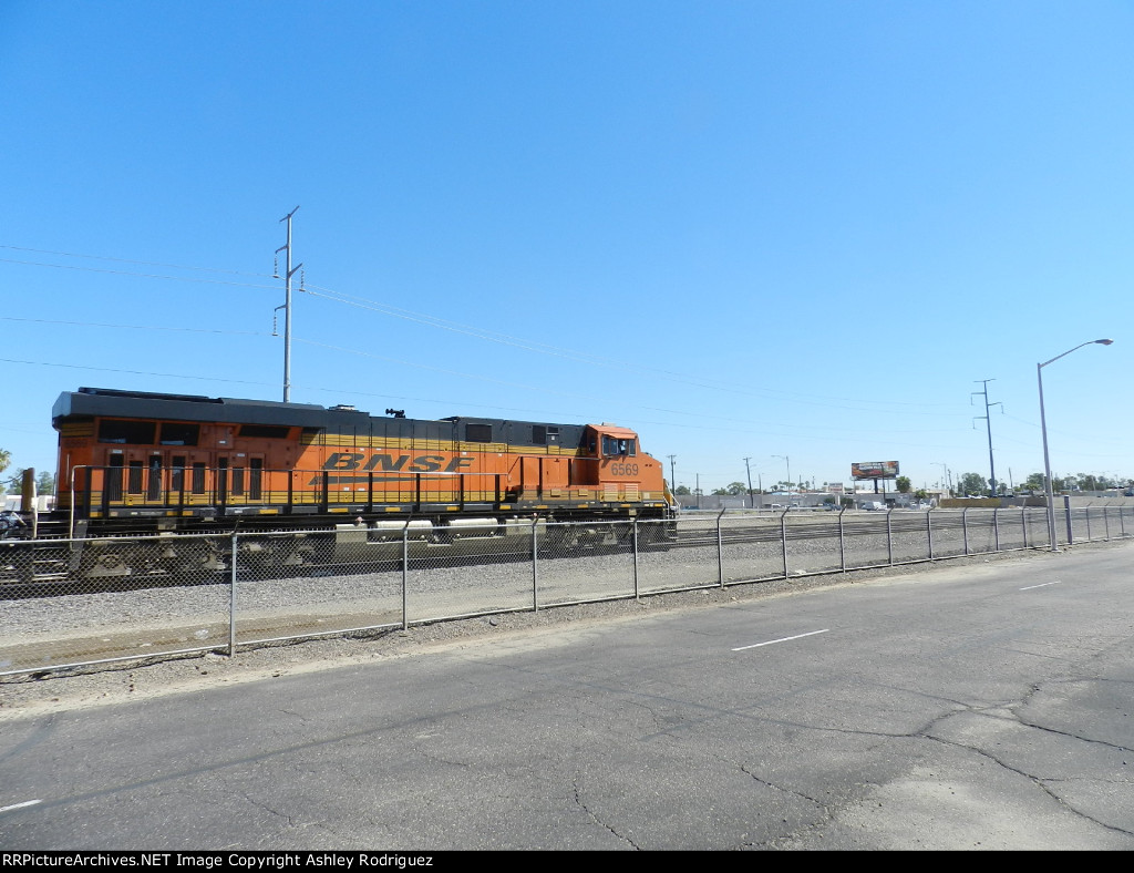 BNSF 6569